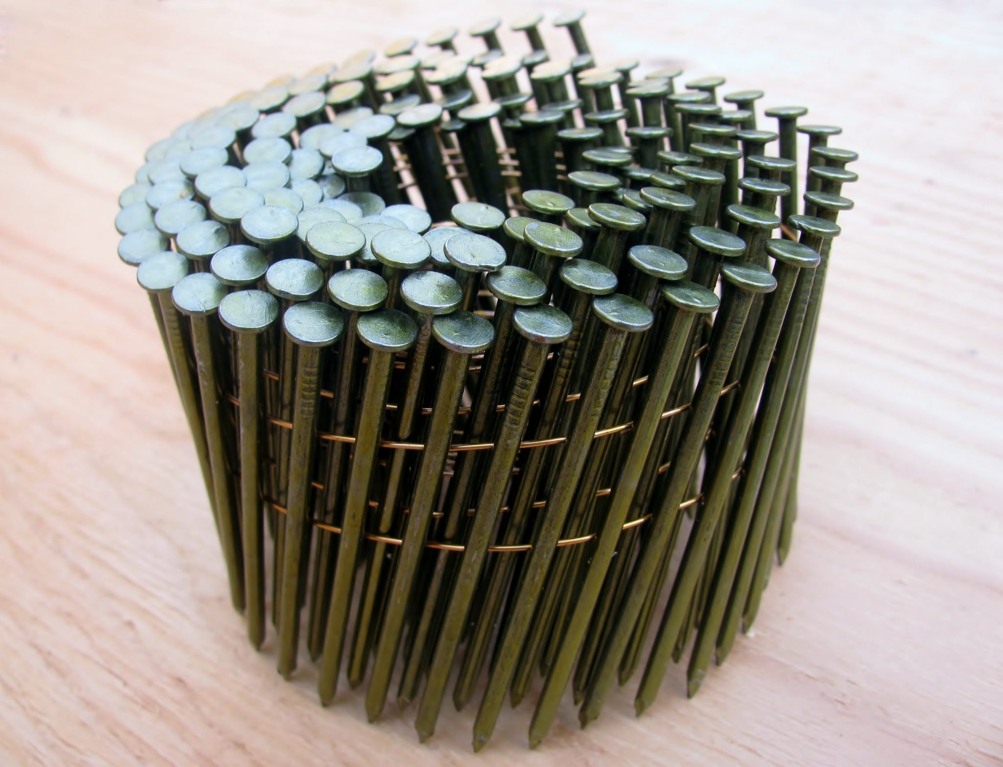 Coil Nails with Smooth Shank | Wooden Pallets & Crates Manufacturer ...